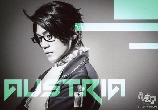 Official photo (male) / actor Takuya Kikuchi (Austrian) / Horizontal, Bust up, Left, Monochrome ...