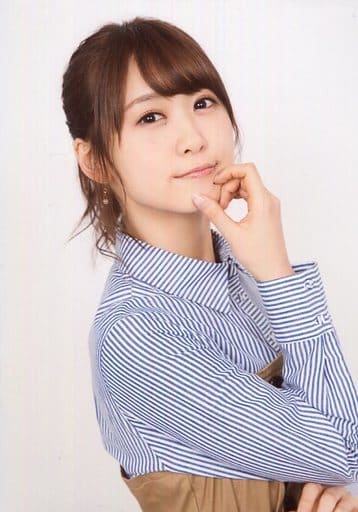 Official photo (female) / Voice actress / IRis IRis / Yu Serizawa ...