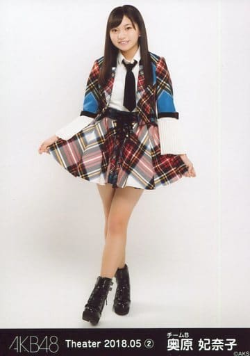 Official photo (AKB48, SKE48) / idol / AKB48 Hinako Okuhara / Whole-body / AKB48 Theater Trading ...