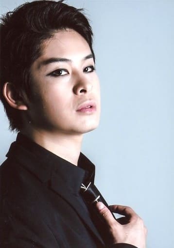 Akihiro Hayashi / Bust Up / Costume Black / Necktie / Right Facing ...