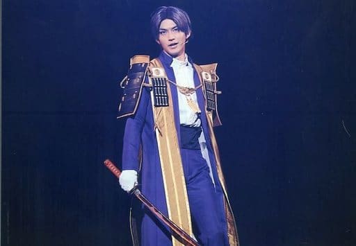 Official photo (male) / actor Masanari Wada (Heshikiri Hasebe) / Live Photo, Horizontal, Above ...
