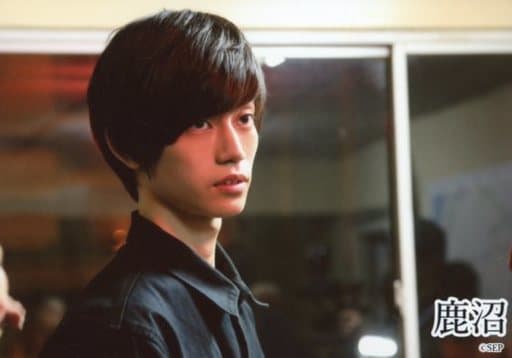 Official photo (male) / actor Kensuke Takahashi / Landscape / Bust up / Costume black / Both ...