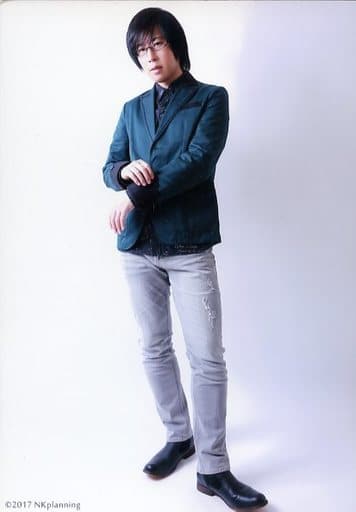 Official photo (male) / Voice actor Yusuke Shirai / Whole Body ...