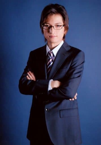 Official photo (male) / actor Daiki Sano (Yutaro ISHII) / Upper Body ...