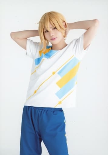 Official photo (male) / actor Natsuki Osaki (Nito Nazuna) / Kneecaps ...