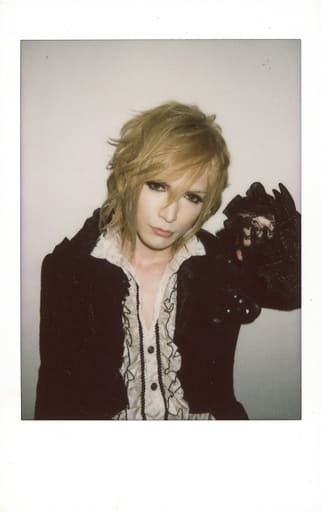 Official photo (male) / visual kei band / Jupiter Jupiter/ZIN / Upper Body / Costume Black White ...