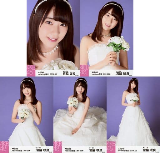 Official photo (AKB48, SKE48) / idol / AKB48 Sakura Miyawaki / AKB48 ...
