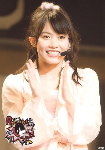 Official photo (AKB48, SKE48) / idol / AKB48 Rin Okabe / Live Photo / Upper Body / Costume White ...