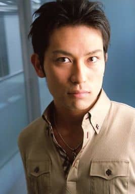 Official photo (male) / actor * pnish * / Noboru Washio / Bust up / Costume brown / Body ...