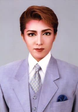 Takarazuka Revue (Hoshigumi) / Kei Aran / Bust up / Grey suit ...