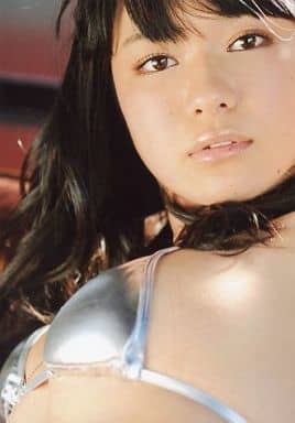 Official photo (female) / Gravure idol Tomoe Yamanaka / Bust Up / Costume Silver / Tomoe ...