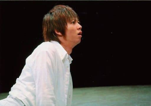 Official photo (male) / actor Tomo Yanagishita / Horizontal Type / Live Photo / Upper Body ...