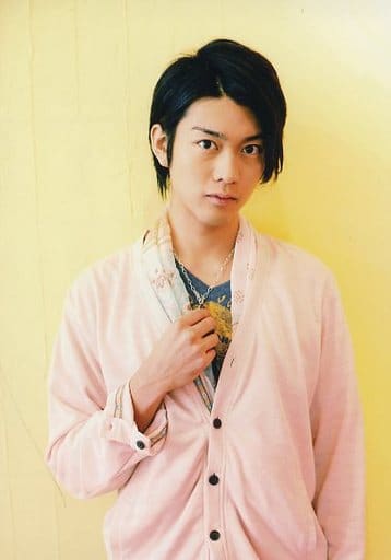 Official photo (male) / actor Keisuke Minami / Upper body / Costume ...