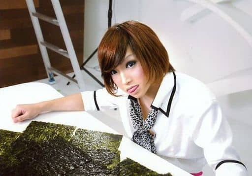 Golden Bomber / Kiryuin Sho / Horizontal, Bust Up, White Costume, Laver ...