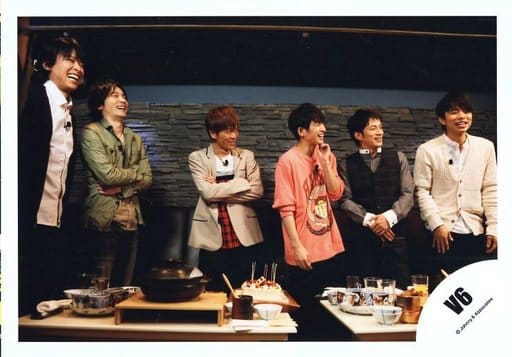 Official photo (Johnnys) / idol / V6 V6 / Group (6 people) / Horizontal, Knee-high, Costume ...