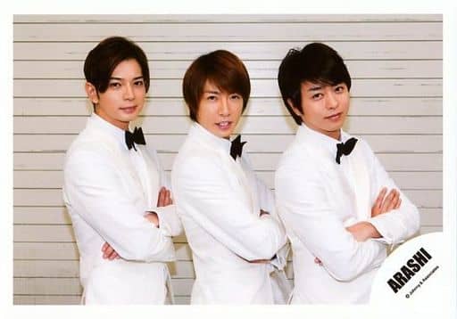 Arashi / Sho Sakurai, Matsujun, Masaki Aiba / Horizontal, Upper body ...