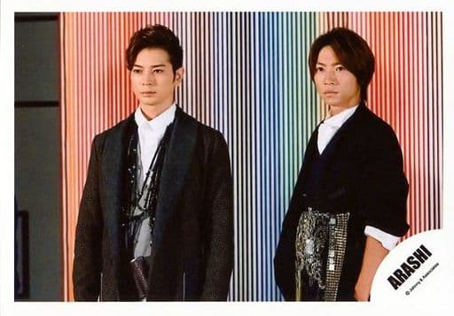 Arashi / Matsujun / Masaki Aiba / horizontal, upper body, costume black and white, eyes left ...