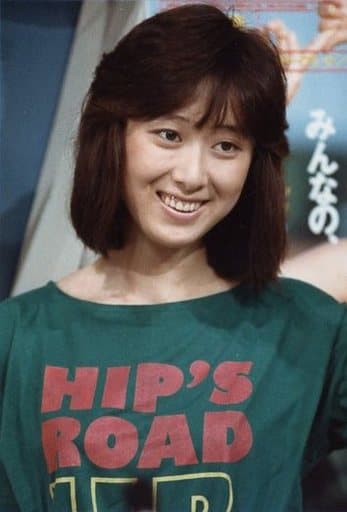 Onyanko Club / Kazuko Utsumi / Bust up / Costume / Green / Eye-bottom ...