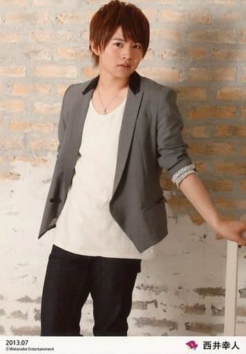 Official photo (male) / actor D2 / Yukito Nishii / Above Knee / Jacket ...