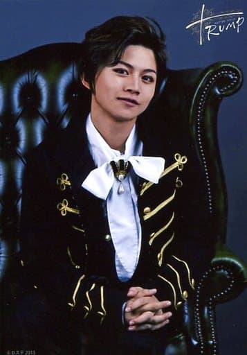 Official photo (male) / actor D2 / Yukito Nishii / Upper Body / Costume : Black, Gold, White ...