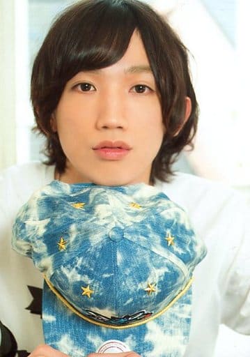 Official photo (male) / actor Daisuke Hirose / Upper Body / Costume ...