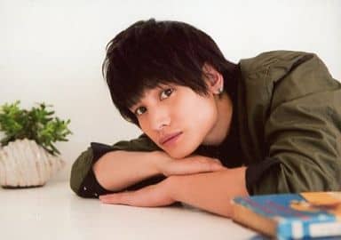 Official photo (male) / actor Takuya Kawaharada (Izumita Toichiro ...