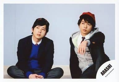 Arashi / Sho Sakurai / Kazuya Ninomiya / Horizontal / Knee-Up / Sitting ...