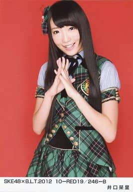 Official photo (AKB48, SKE48) / idol / SKE48 Iguchi 栞里 / SKE48 x B. L. T. 2012 10-RED19/246-B ...