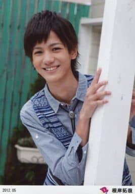 Official photo (male) / actor D2 / Takuya Negishi / Bust Up / Shirt Blue / Vest / Both Hands ...