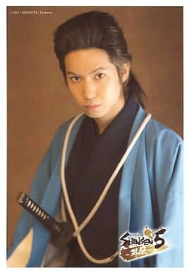 Official photo (male) / actor Kosuke Kuwano (Hajime Saito) / Upper body ...