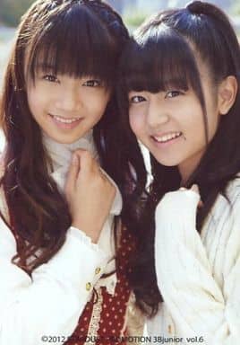 Shiritsu Ebisu Chugaku / Mirei Hoshino / Mizuki / Bust-up / Costume red / white / Right hand ...