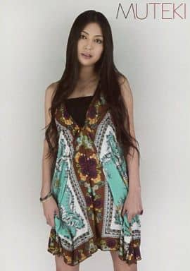 Official photo (female) / actress Risa Goto / Above the Knee / Costume ...