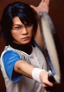 Official photo (male) / actor Takuya Kikuchi (Oshitari Yushi) / Bust-up, Uniform white, blue ...