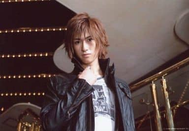 Hiroki Aiba / Horizontal Type / Bust Up / Black White Costume / Right Hand Rock / Black Gray ...