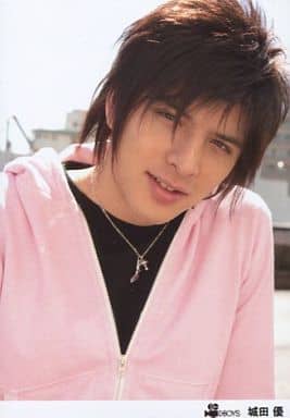 Official photo (male) / actor D-BOYS / Yu Shirota / Upper body hooded ...