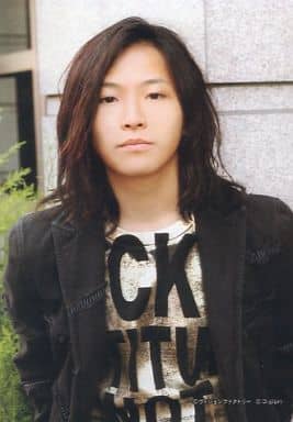 Official photo (male) / idol / w-inds. W-inds. / Ryuichi Ogata / Bust up, Costume black, Inner ...