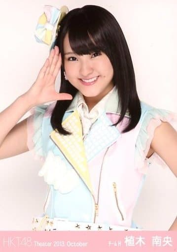 Official photo (AKB48, SKE48) / idol / HKT48 Nao Ueki / Upper Body / Right Hand Face / Theater ...