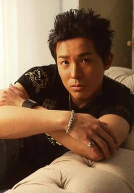 Official photo (Male) / idol / * pnish * * pnish * / Moriyama Eiji / upper body / shirt black ...