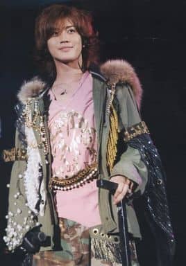 KAT-TUN / Hitoshi Akanishi / Costume Khaki / Above Knee / Inner Pink ...