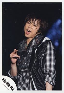 Kis-My-Ft2 / Hiromitsu Kitayama / Live Photo / Upper Body / Black Vest / Black / White Check ...