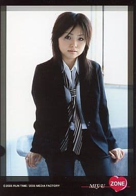 Official photo (female) / idol / ZONE ZONE/MIYU / Above the Knee ...