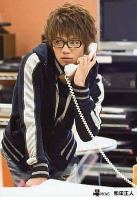 Official photo (male) / actor D-BOYS / Masato Wada / Above the Knee / Costume Black and White ...