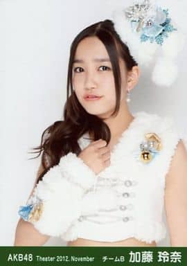 Official photo (AKB48, SKE48) / idol / AKB48 Rena Kato / Upper Body / Right Hand Chest / Theater ...
