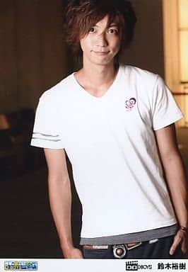 Official photo (Male) / idol / D-BOYS D-BOYS / Hiroki Suzuki / Upper Body / White Costume / Body ...