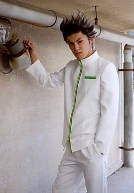 Official photo (male) / actor Ryotaro Shimizu (Akutsu Jin) / Kneecap ...