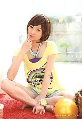 Official photo (female) / voice actor Haruka Tomatsu / Whole Body ...