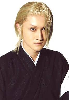 Eiki Kitamura (Izuru Kira) / Bust Up / Costume Black / Background White ...