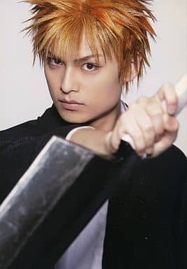 Official photo (male) / actor Tatsuya Isaka (Ichigo Kurosaki) : Upper ...