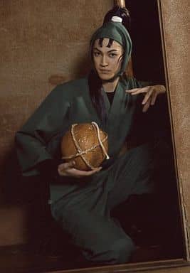 Official photo (male) / actor Shohei Nanba (Tachibana Senzo) / Green ...