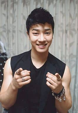 Official photo (Male) / idol / BEAST BEAST / Lee Gi-Van / Upper Body ...